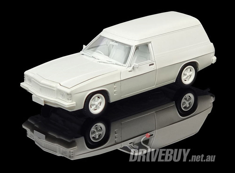 DDA HOLDEN HJ SANDMAN PANEL VAN PLASTIC MODEL KIT 1/24| DriveBuy